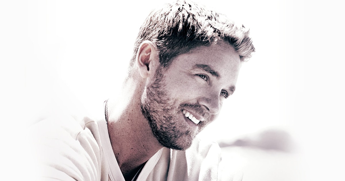 Compara Entradas Brett Young Syracuse en Landmark Theatre - Syracuse ...