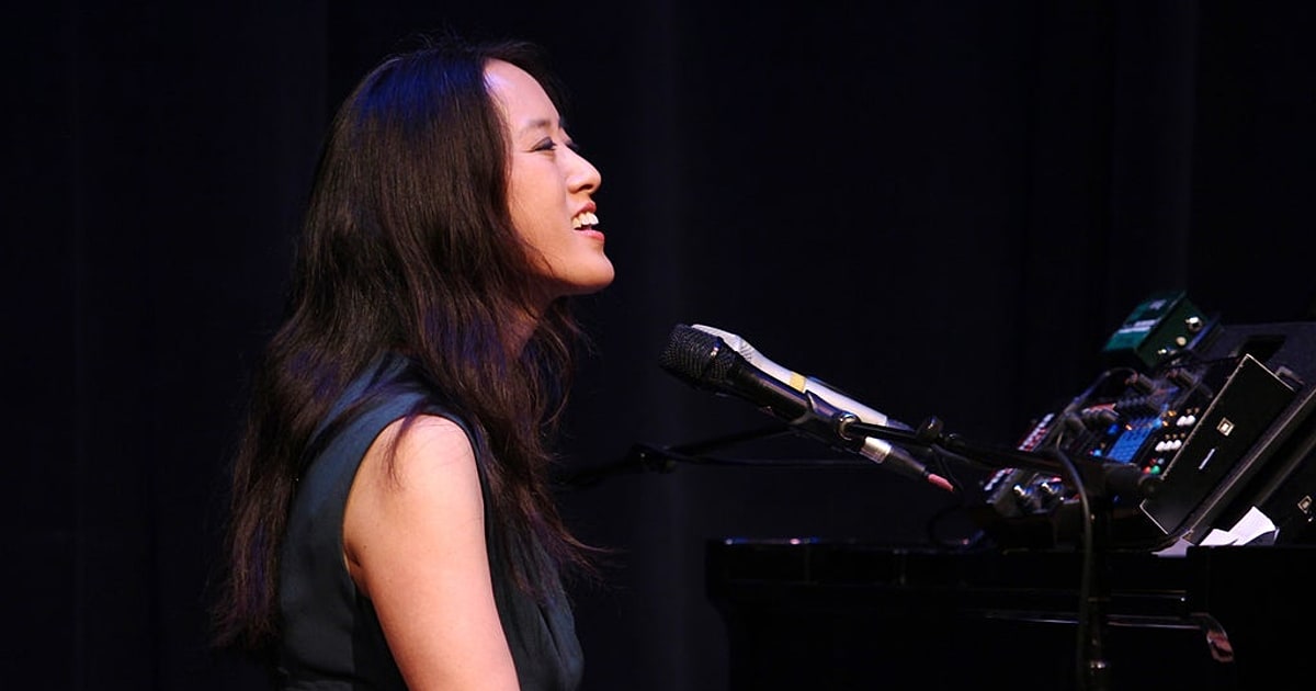 כרטיסים לוינה טנג Vienna Teng 2026 - השוואת מחירים | SeatPick