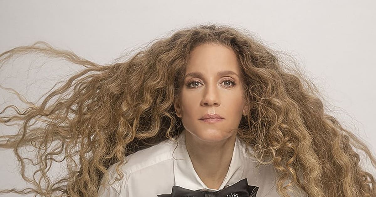 Amanda Marshall Tickets 2025 - Compare & Buy Amanda Marshall Tour ...