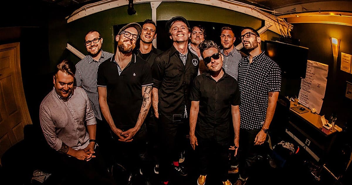 Vergleiche Big D And the Kids Table Hamden Tickets in The Space Hamden ...