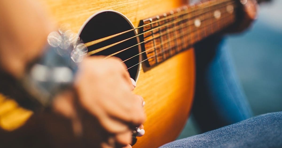 Compare bilhetes Colt Ford Fontana, em Stage Red - CA, Fontana em 02/04 ...