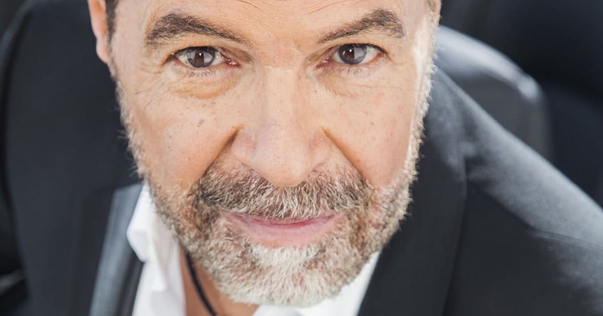 Clint Holmes Tickets 2026 - Compare & Buy Clint Holmes Tour Tickets ...